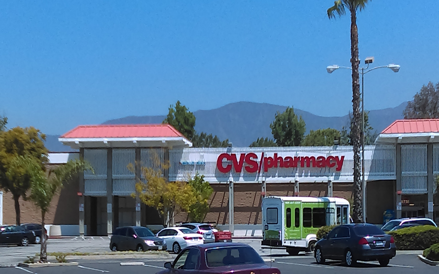 FOOTHILL & TOWNE RETAIL CENTER